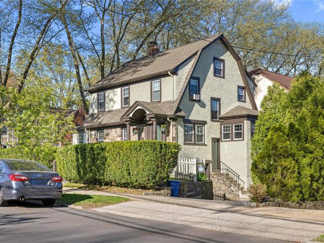 74 Central Parkway