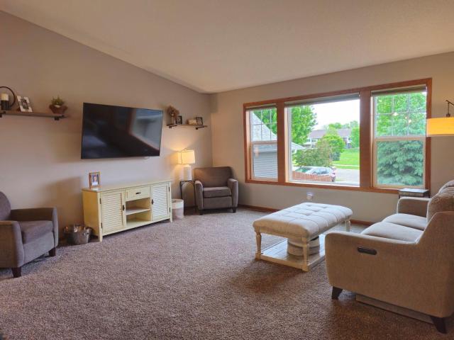 74 Coach Light Drive