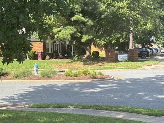 74 Colonial WAY