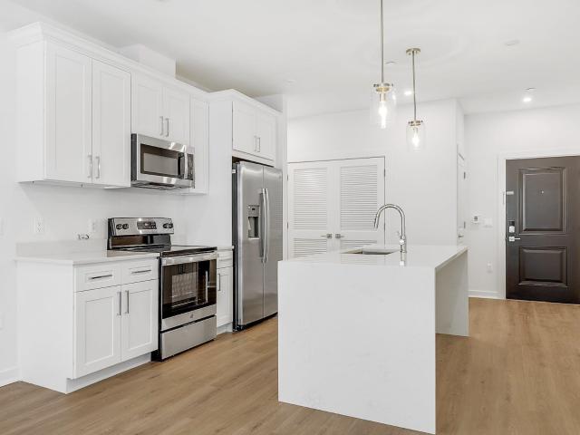 74 Clarendon Pl, Unit 202, Hackensack, NJ 07601 | MLS #260005 | Compass