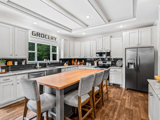 74 Crooked Jack Ln