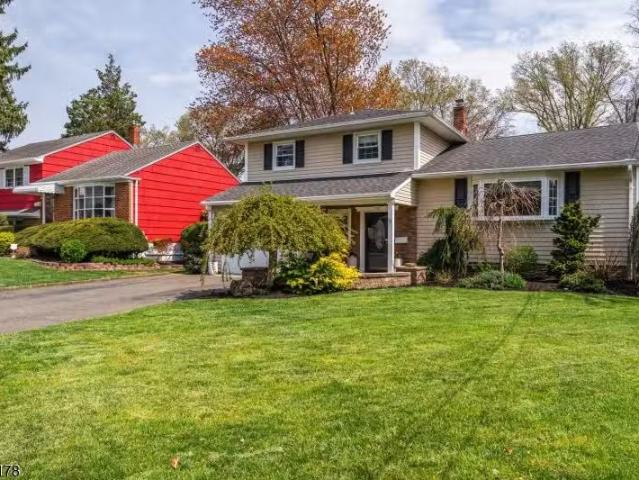 74 Emerald Pl, Clark, NJ 07066 MLS #3971324
