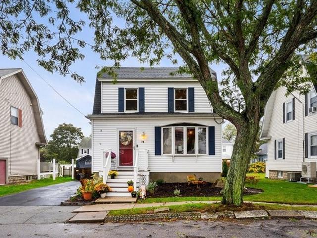 74 Fairview Ave, Peabody, MA 01960