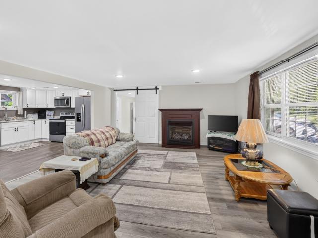 74 Farmer Rd