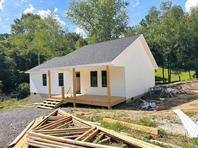 74 Goff Rd, Oak Hill, WV 25901