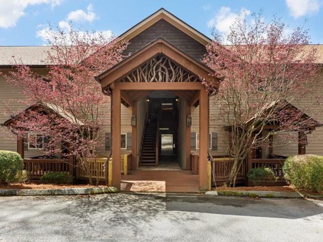74 Hampton Glen Ln Unit D, Sapphire, NC 28774