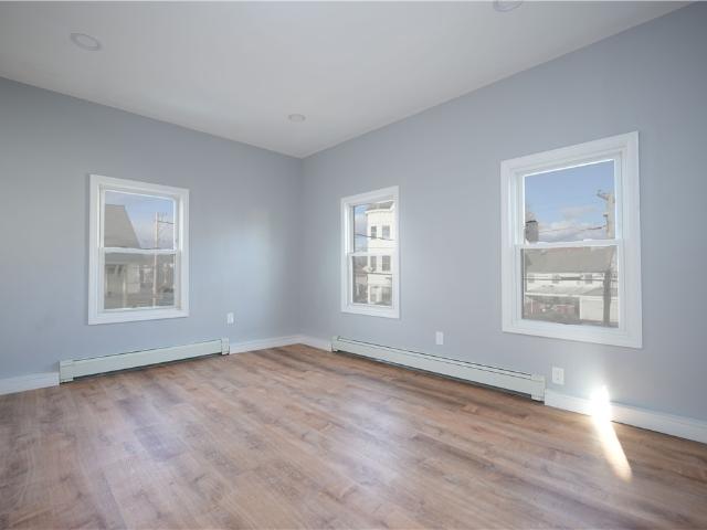 74 Hawes Street 2