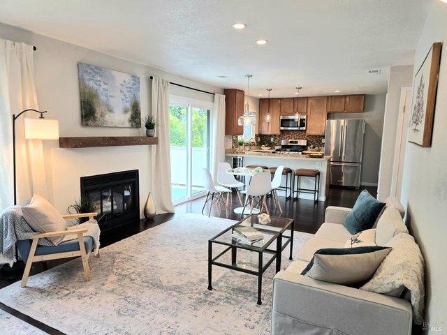 74 Hector Ln, Novato, CA 94949