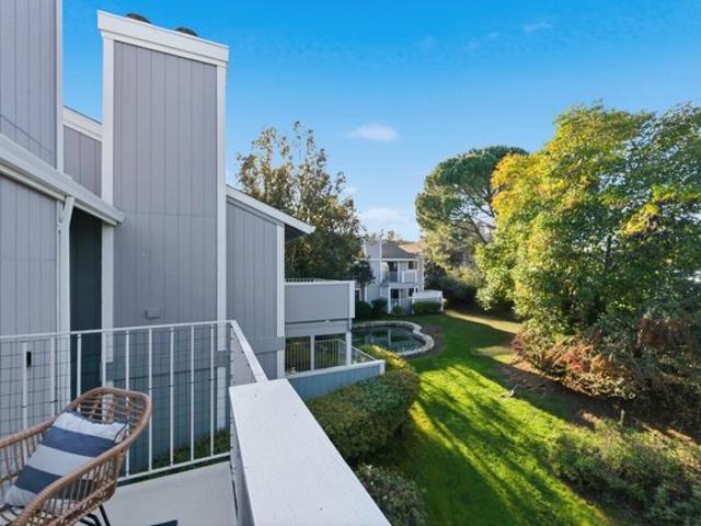 74 Hector Ln, Novato, CA 94949