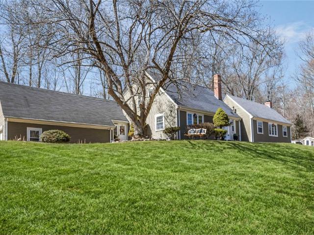 74 Hillside Rd, Cumberland, RI 02864 | MLS #1408 | Compass
