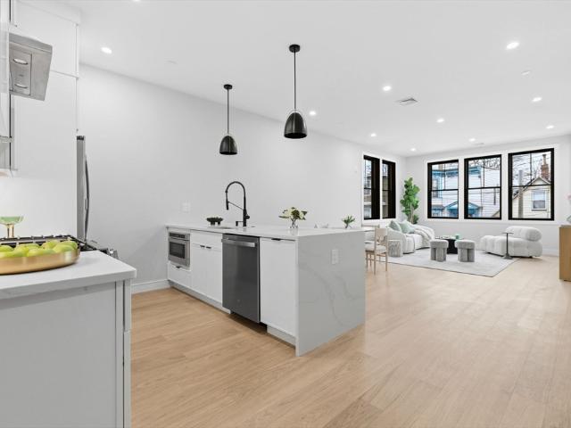 74 Horace St, Unit 3, Boston, MA 02128 | MLS #73504