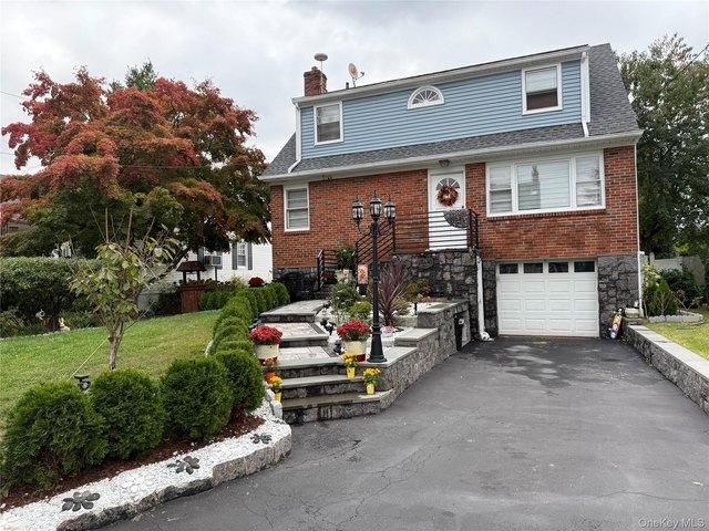 74 Johnson Rd, Scarsdale, NY 10583
