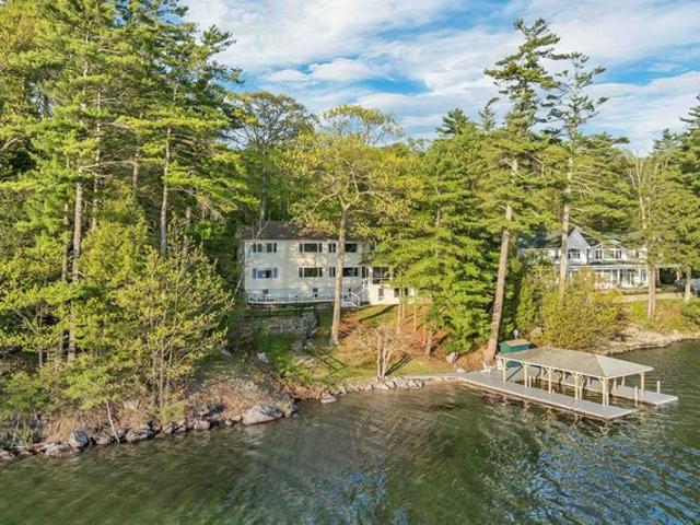 74 Keewaydin Rd, Wolfeboro, NH 03894