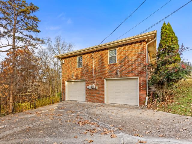 74 Kriswood Drive