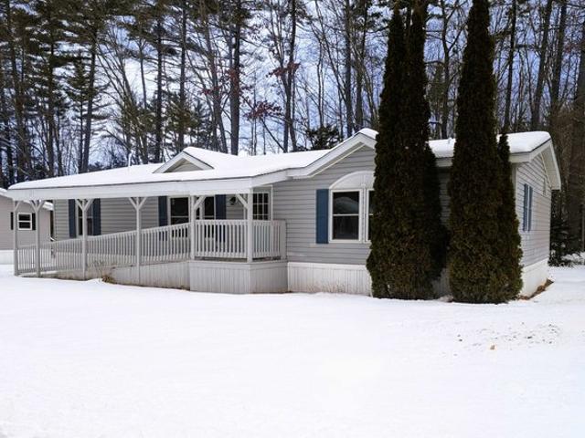 74 Lamplighter Dr, Conway, NH 03818