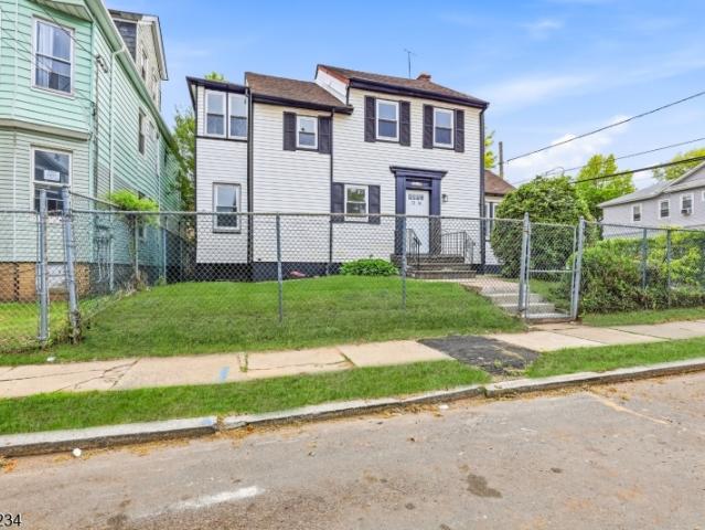 74 Lindsley Ave