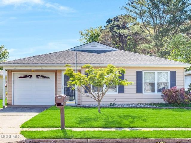 74 Lions Head Blvd S, Brick, NJ 08723