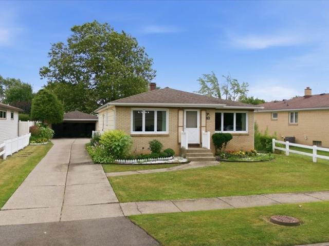 74 Lucy Lane