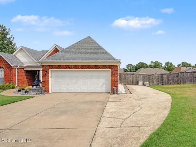 74 Lyla Cove