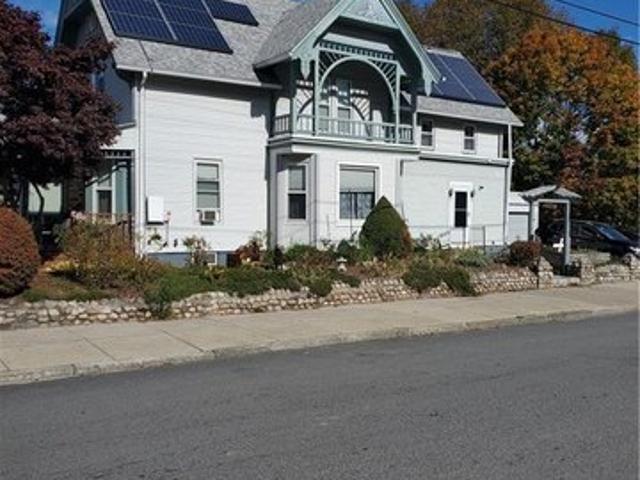 74 Maple St, Woonsocket, RI 02895