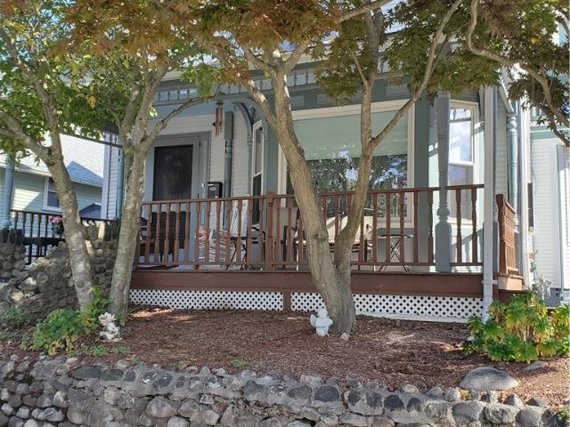 74 Maple Street