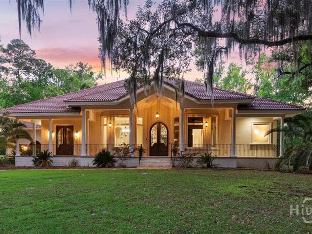 74 Myrtle Dr, Richmond Hill, GA 31324