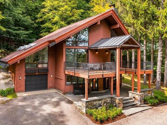 74 N Brookwood Rd, Stratton, VT 05155