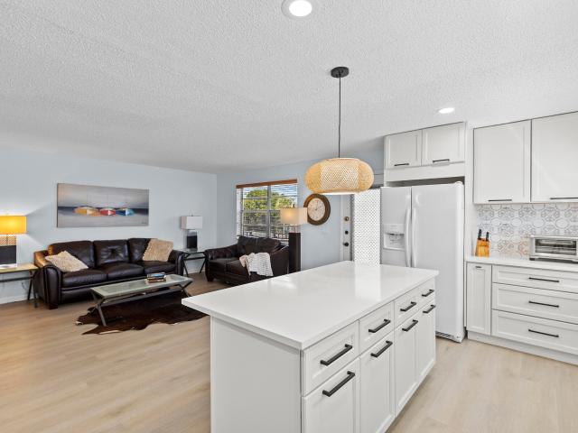 74 Normandy B, Delray Beach, FL 33484 | MLS #R11134 | Compass