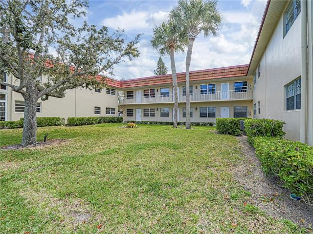 74 Royal Oak Ct, Unit 205, Vero Beach, FL 32962 | MLS #295589 | Compass