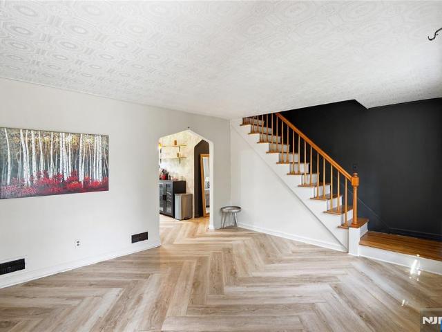 74 Starmond Avenue