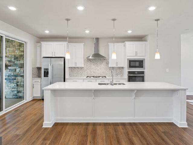 7504 Overview Terrace