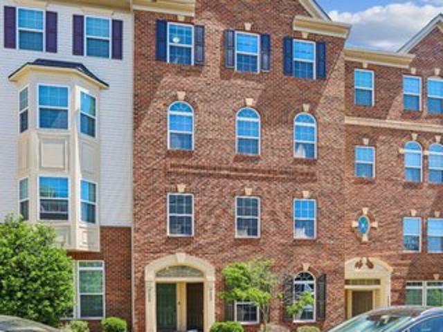 7504 Brunson Cir Unit 12H, Gainesville, VA 20155