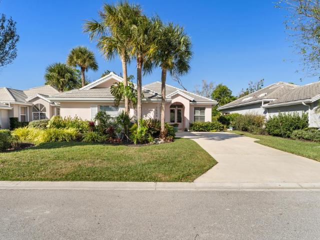 7504 SE Bay Cedar Cir, Hobe Sound, FL 33455 | MLS #R11159 | Compass