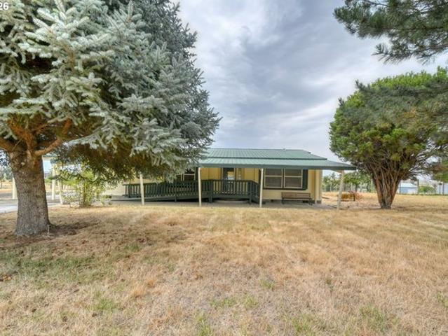 75055 W Oregon Ln, Irrigon, OR 97844