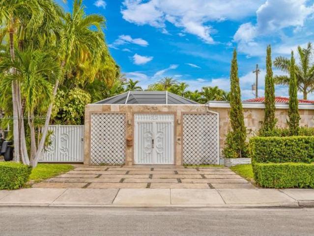 7505 Mutiny Ave, North Bay Village, FL 33141