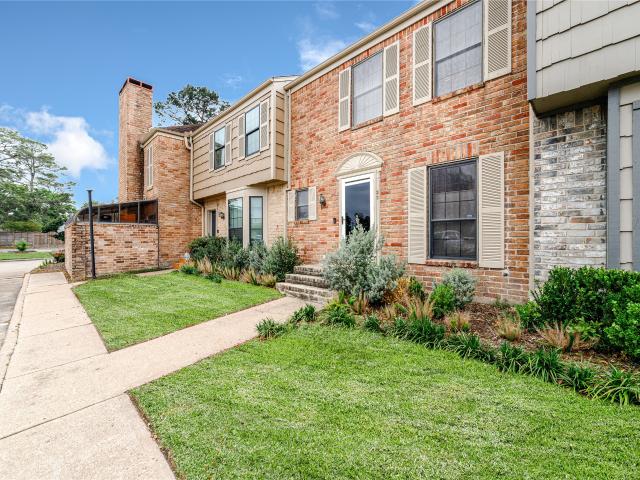 7505 Memorial Woods Dr, Unit 23, Houston, TX 77024 | MLS #50951 | Compass