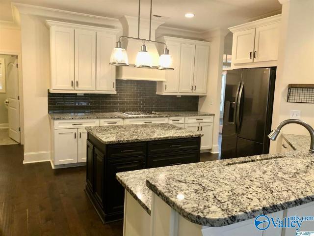 7505 Grayhawk Court