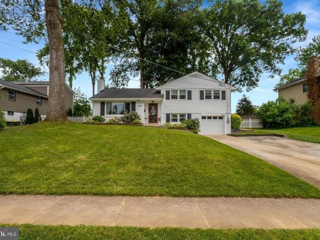 7505 Hogarth St, Springfield, VA 22151