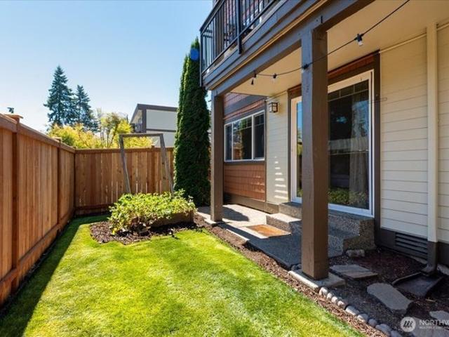 7505 th St SW Apt C102, Edmonds, WA 98026