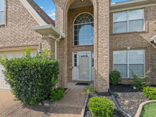 7506 bevy ridge ln