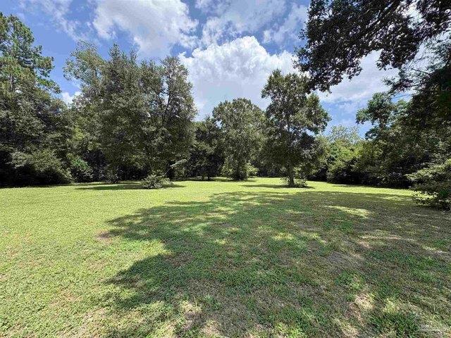 7506 Klondike Rd, Pensacola, FL 32526
