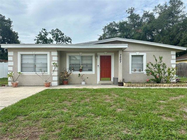 7507 Coral Vine Ln, Tampa, FL 33619