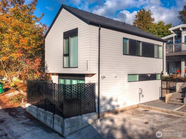 7507 Latona Ave NE, Seattle, WA 98115