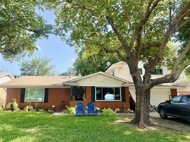7508 S College Cir, North Richland Hills, TX 76180