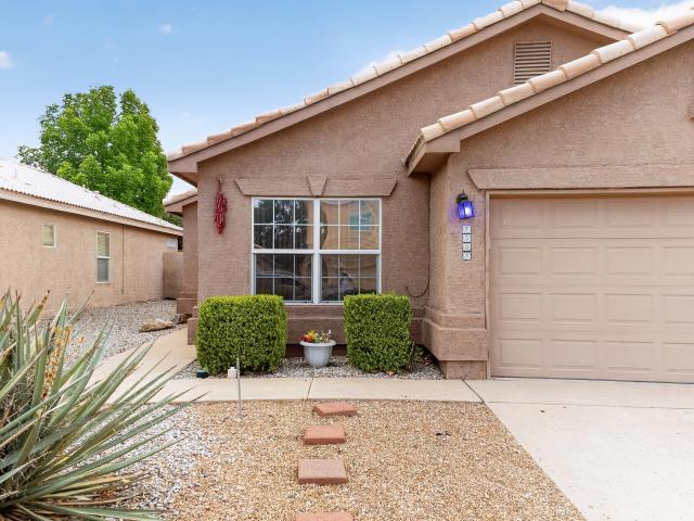 7508 Via Serenita SW