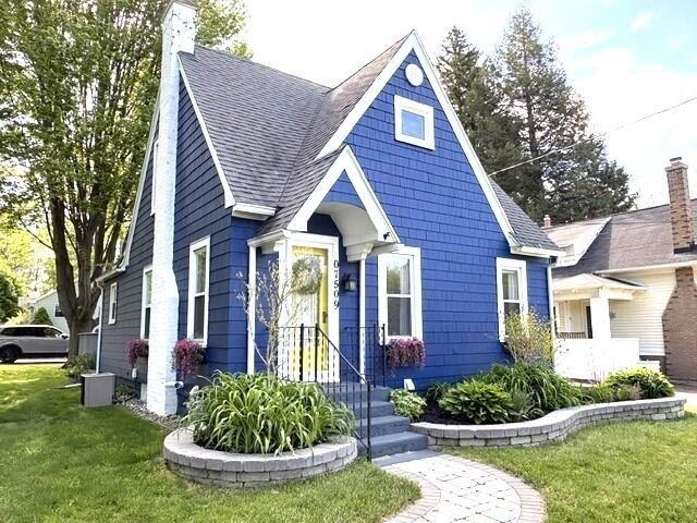 7509 M 43, South Haven, MI 49090