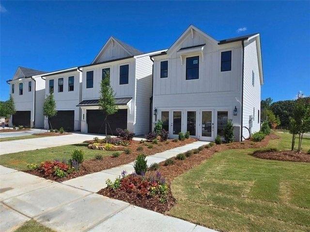 7509 Clover Ln Unit 122, Flowery Branch, GA 30542