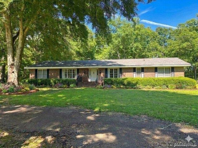 7509 Red Hill Rd, Tallassee, AL 36078