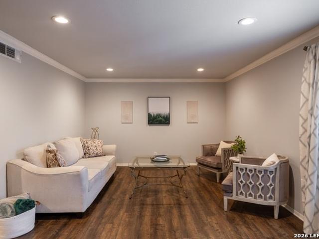 7500 Callaghan, Unit 236