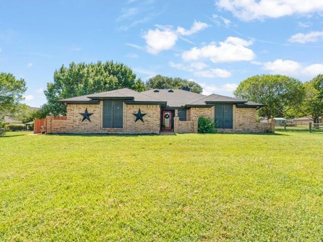 7500 Parker Dr E, Burleson, TX 76028